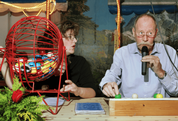 Ontdek het LEVEN & WERK van Jan Dirk Van Der Burg!